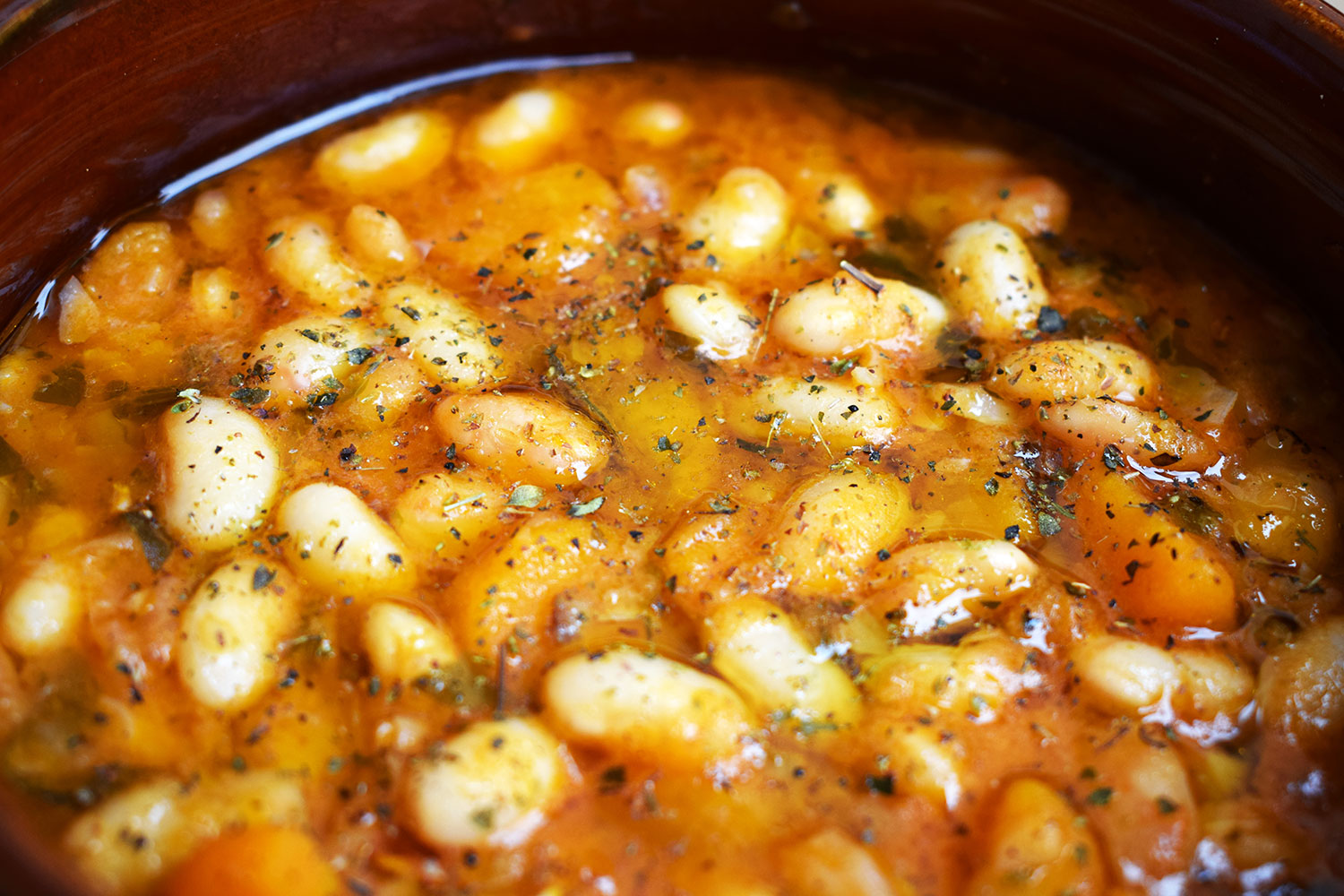 Fasolada: Greek bean soup - Saltonomy