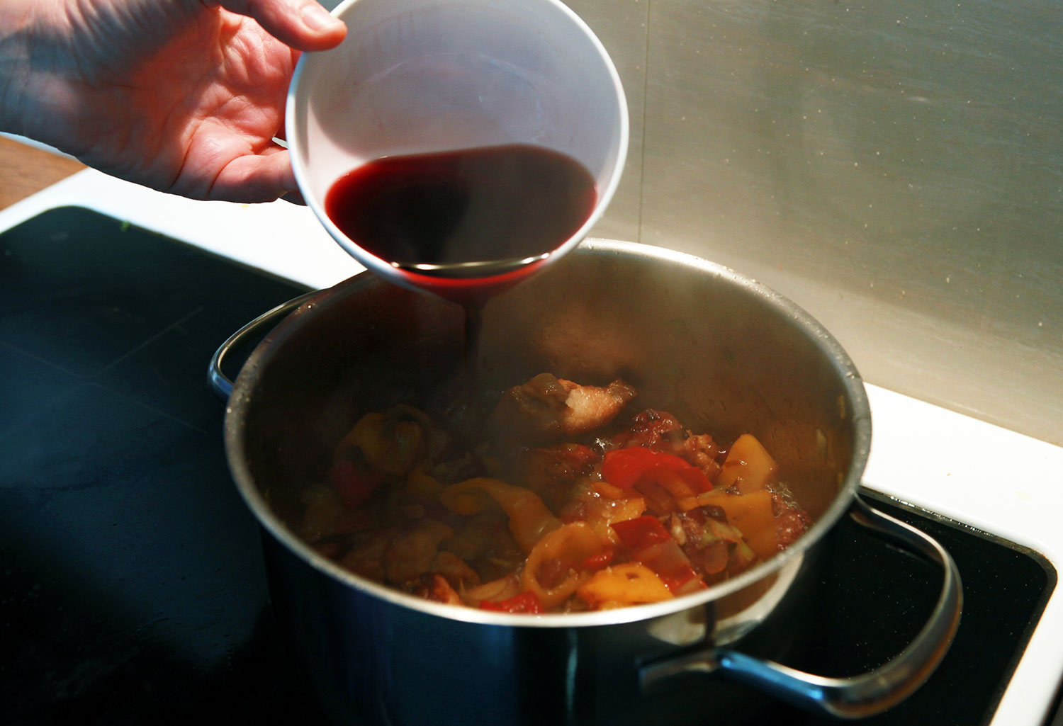 Tigania: Pork with peppers and leek - Saltonomy